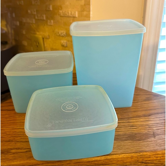 Tupperware | Kitchen | Vintage Tupperware Set Of 3 Pastel Square ...